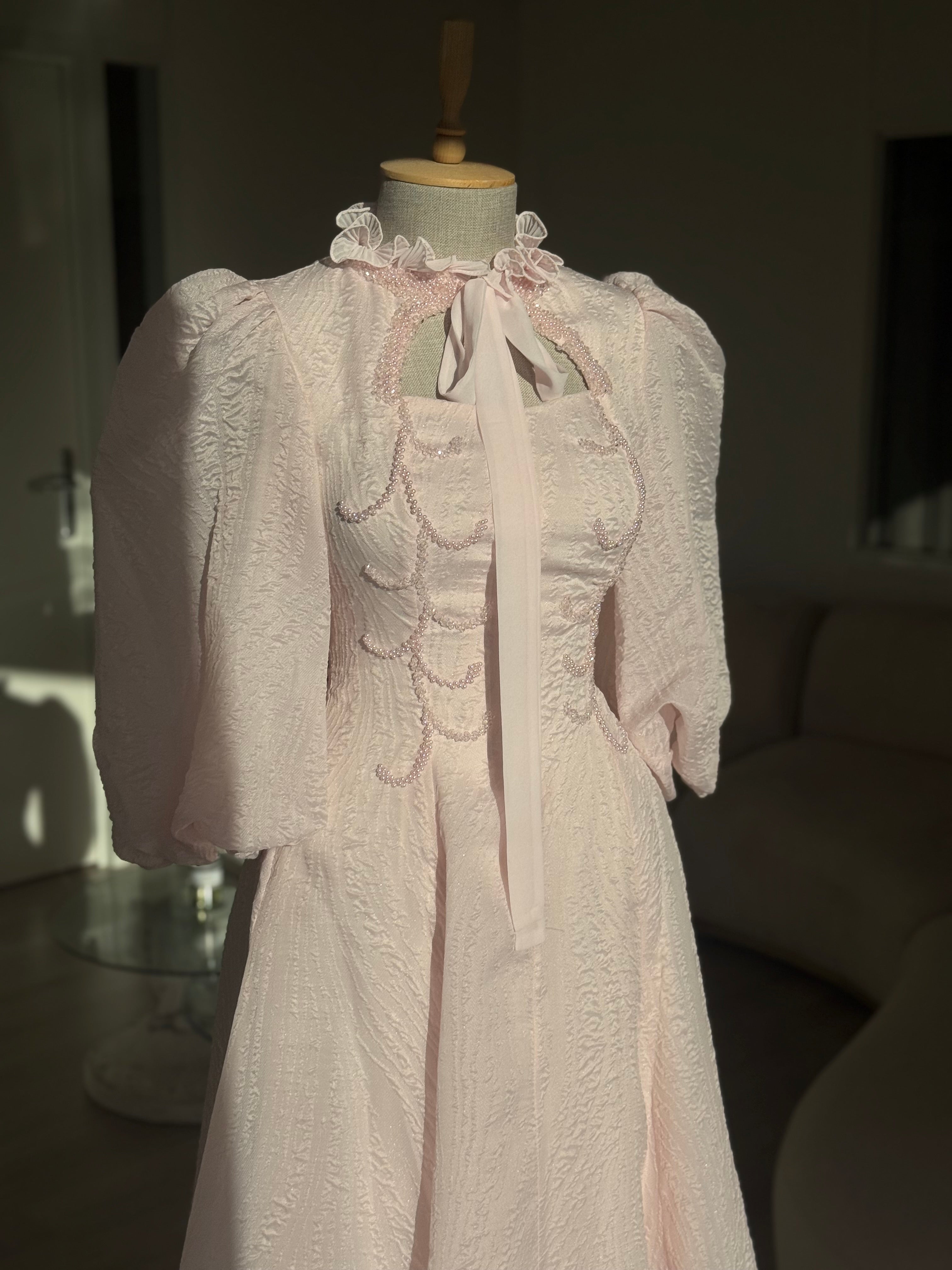 The Arabella dress baby pink – Leyna Dresses